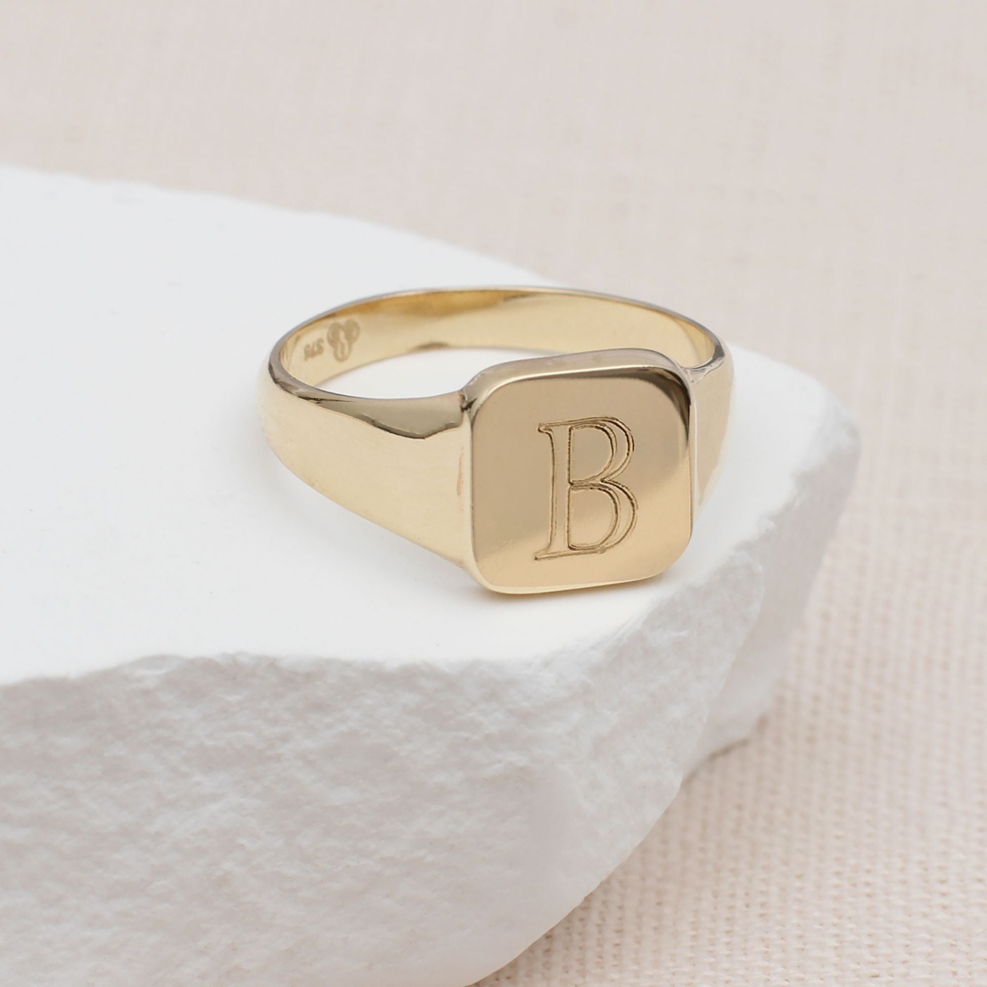 Personalised Ladies 9ct Yellow Gold Plain Square Signet Ring – Hurley ...